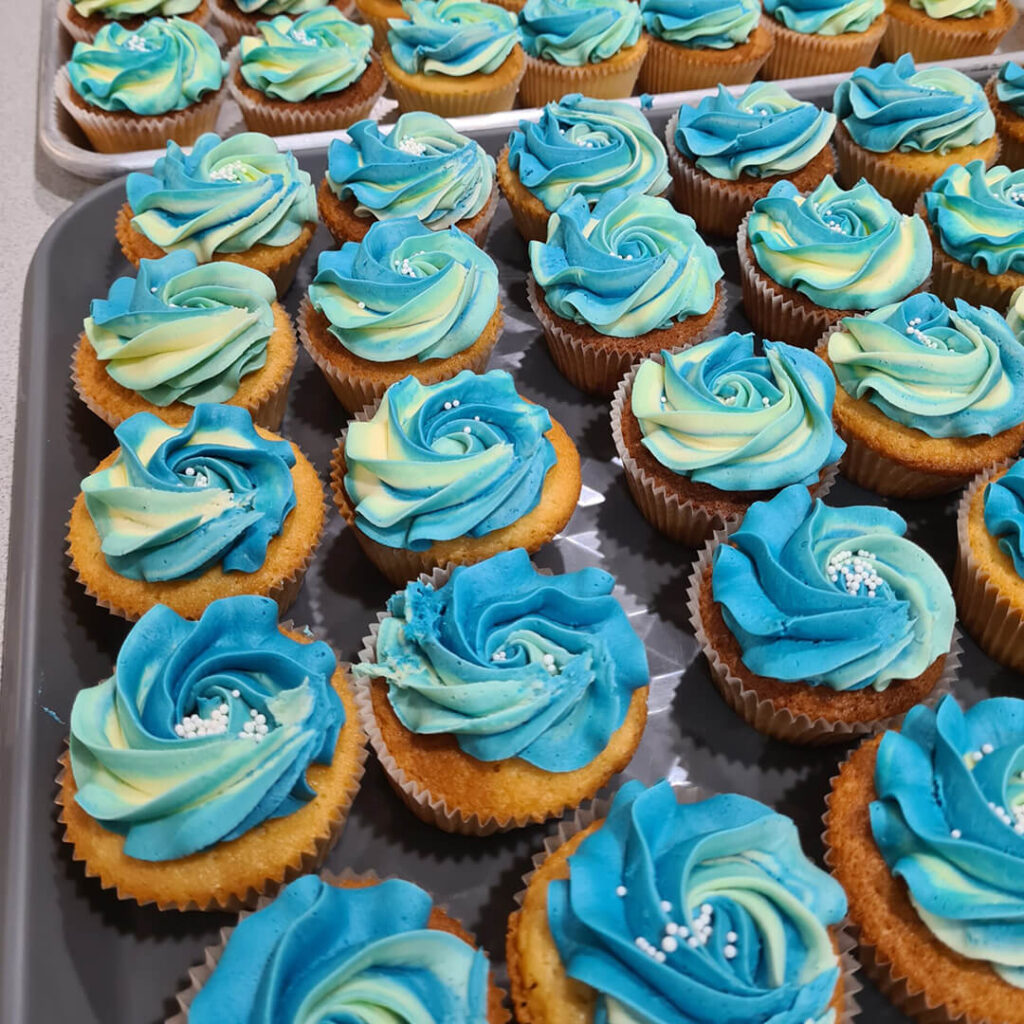 Custom Cupcake (Min 8) – Vanilla Sprinkles